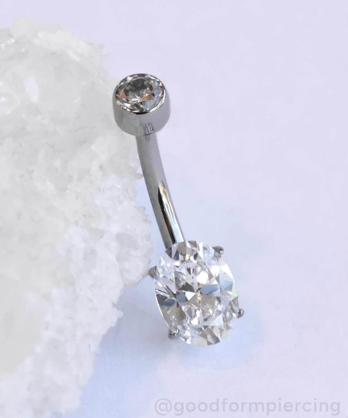 Oval Navel Curve Base – Anatometal